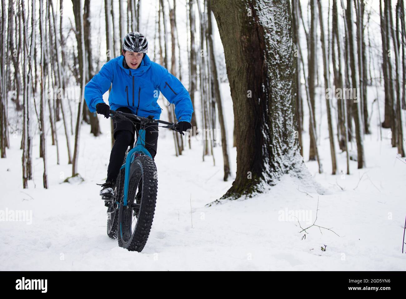 Fat man in bike helmet hi-res stock photography and images - Alamy