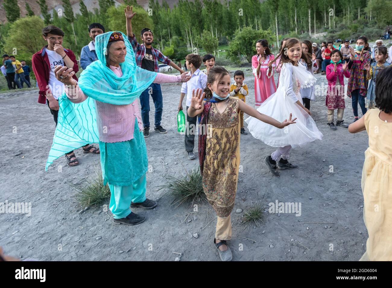 Wakhi woman wakhan valley hi-res stock photography and images - Alamy