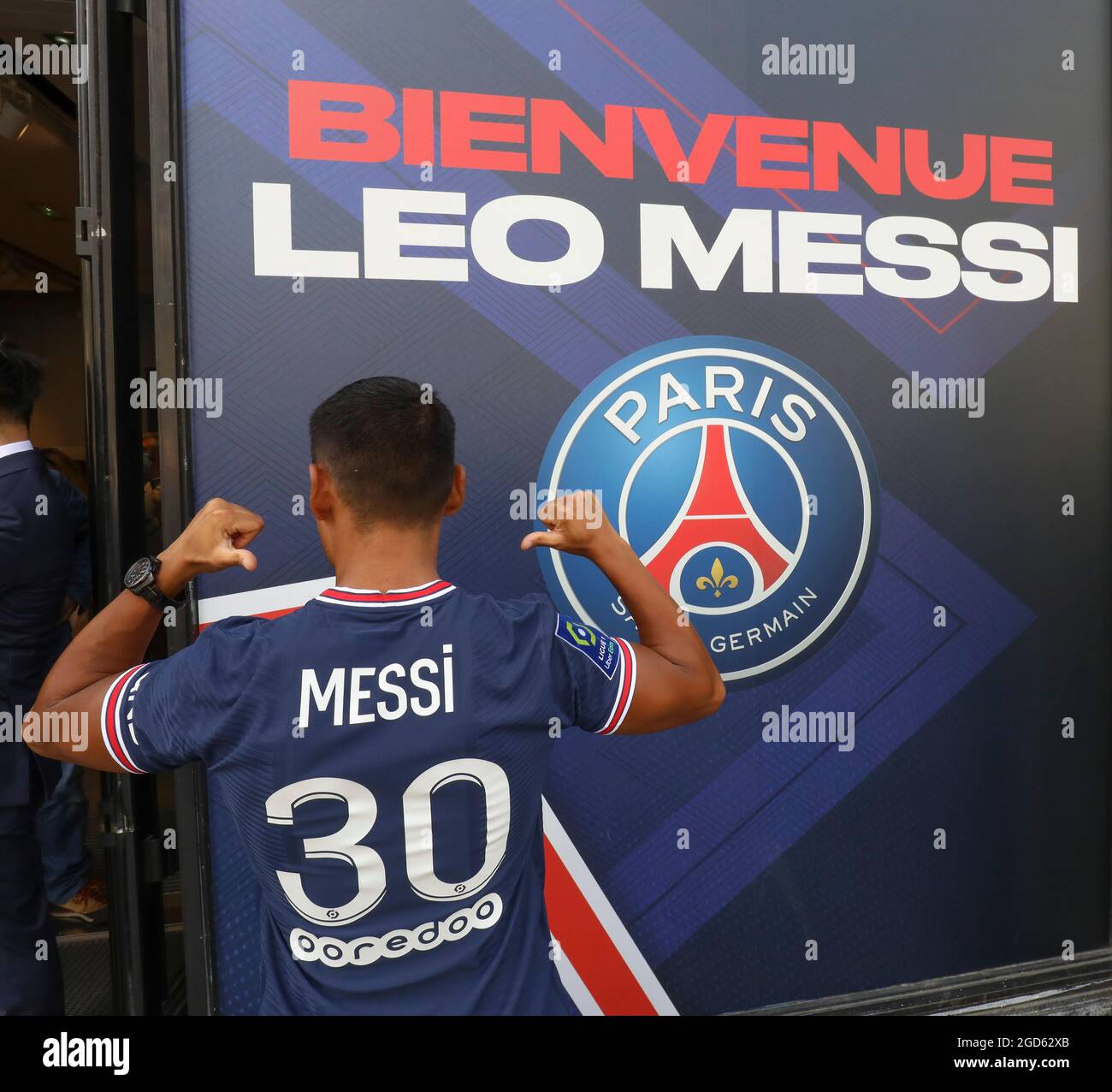 Lionel messi psg jersey hi-res stock photography and images - Alamy