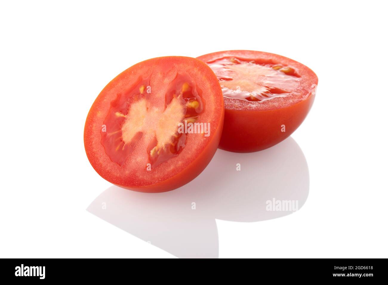 Red fresh tomato hi-res stock photography and images - Alamy