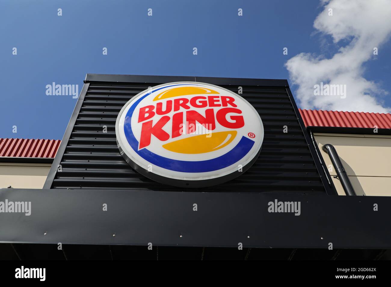 Burger king logo signs hi-res stock photography and images - Alamy