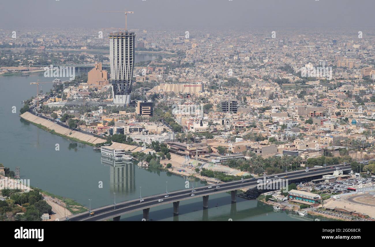 An aerial view of baghdad hi-res stock photography and images - Alamy