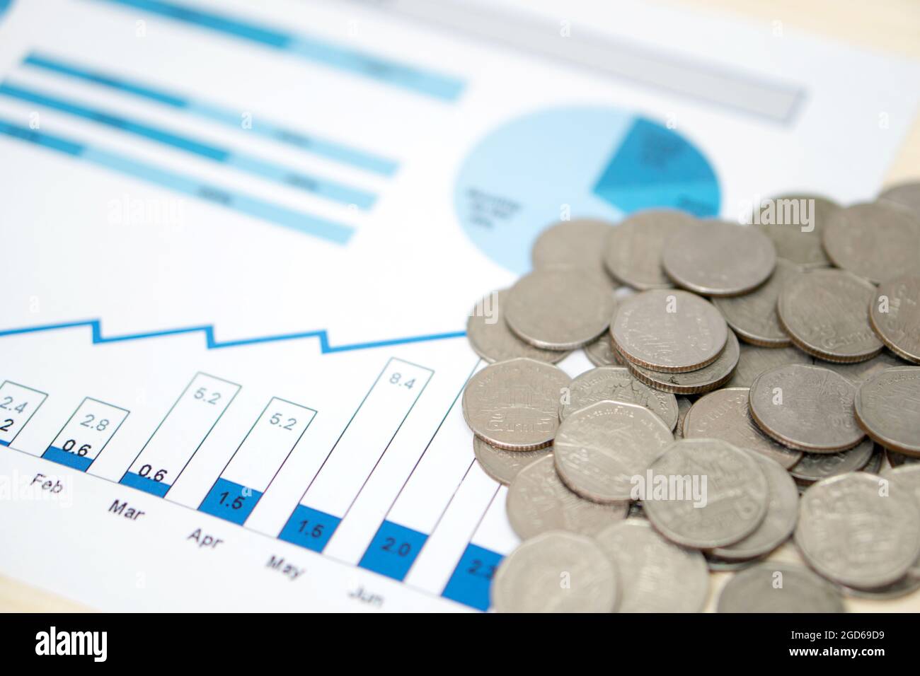Coins, Savings, Chart Analyze Stock Photo - Alamy
