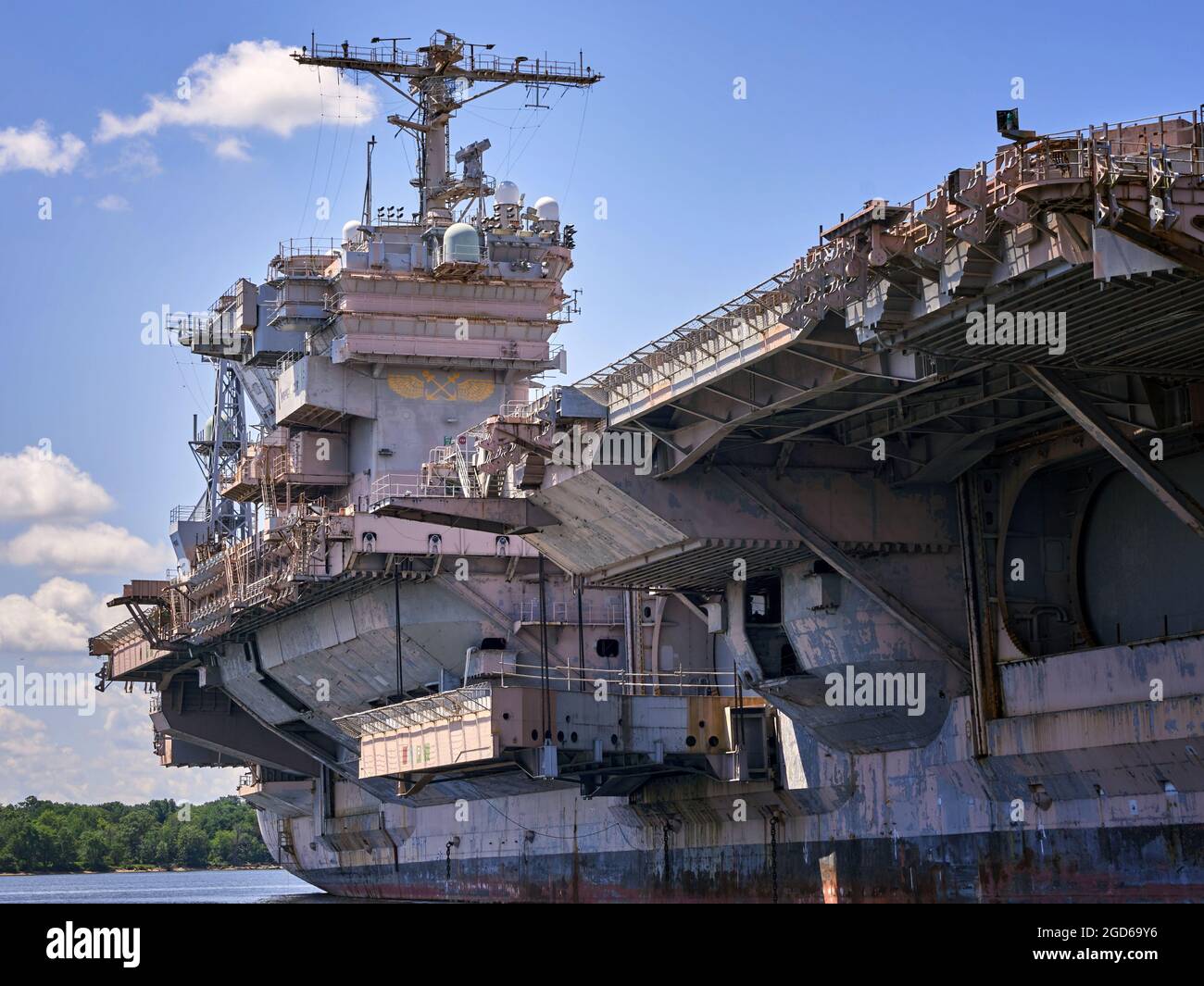 Uss john f kennedy cv 67 hi-res stock photography and images - Alamy