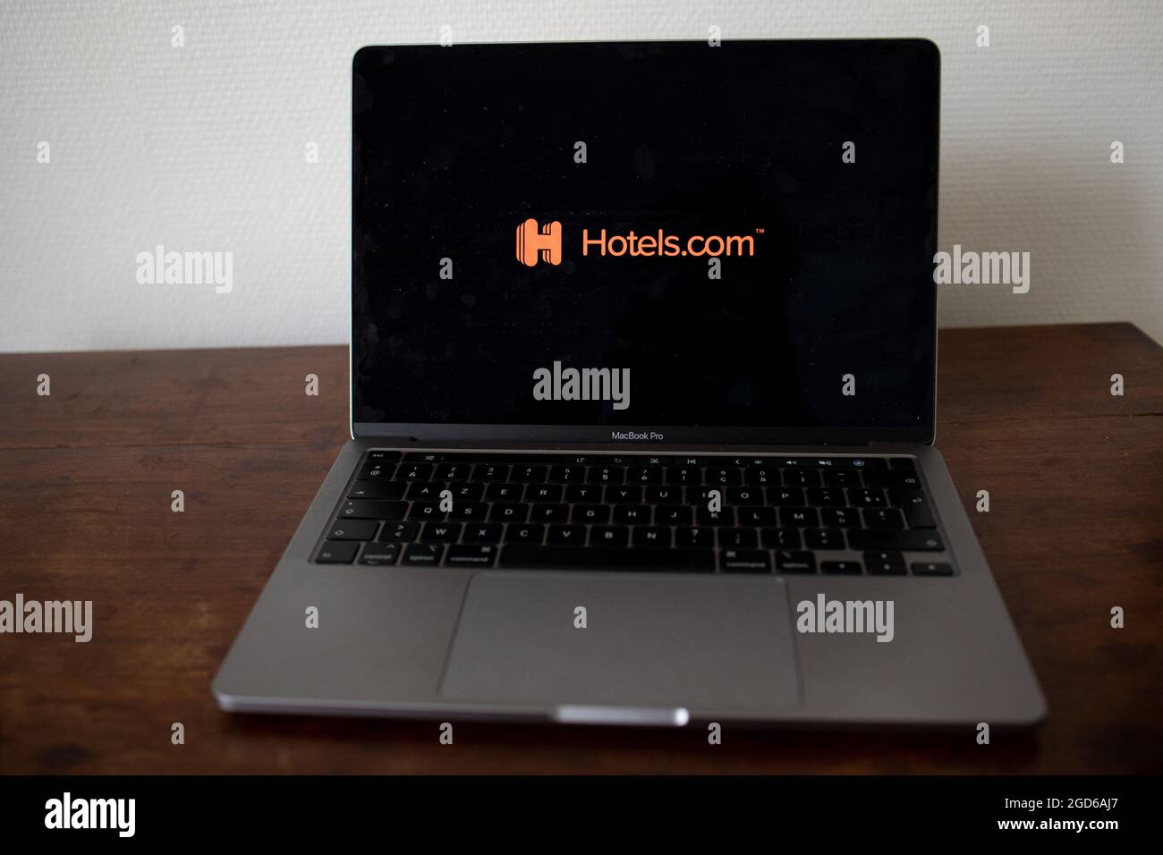 Illustration of the logo of the online reservation platform Hotels.com ...