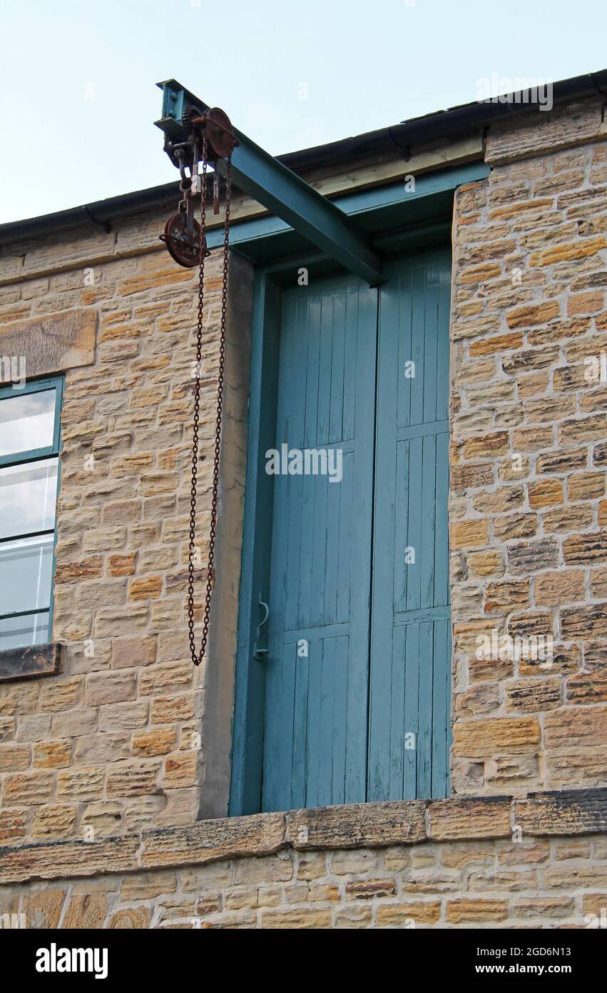 A Vintage Loading Pulley and Hoist for a Warehouse Stock Photo - Alamy