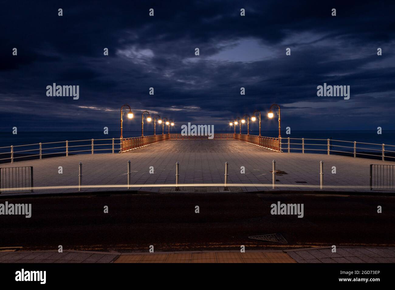 New Colwyn Bay pier at night, North Wales coast Stock Photo - Alamy