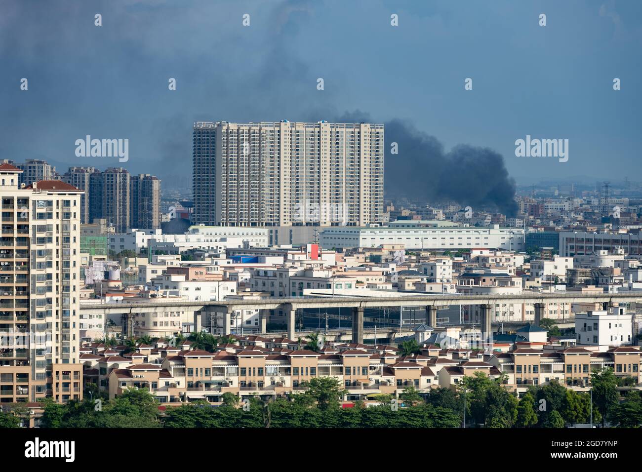 fire with lots of buildings surrounded Stock Photo - Alamy