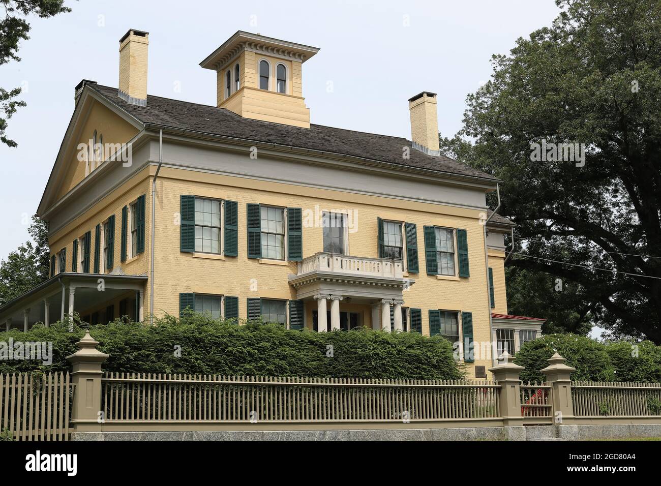 Emily dickinson homestead amherst hi-res stock photography and images ...