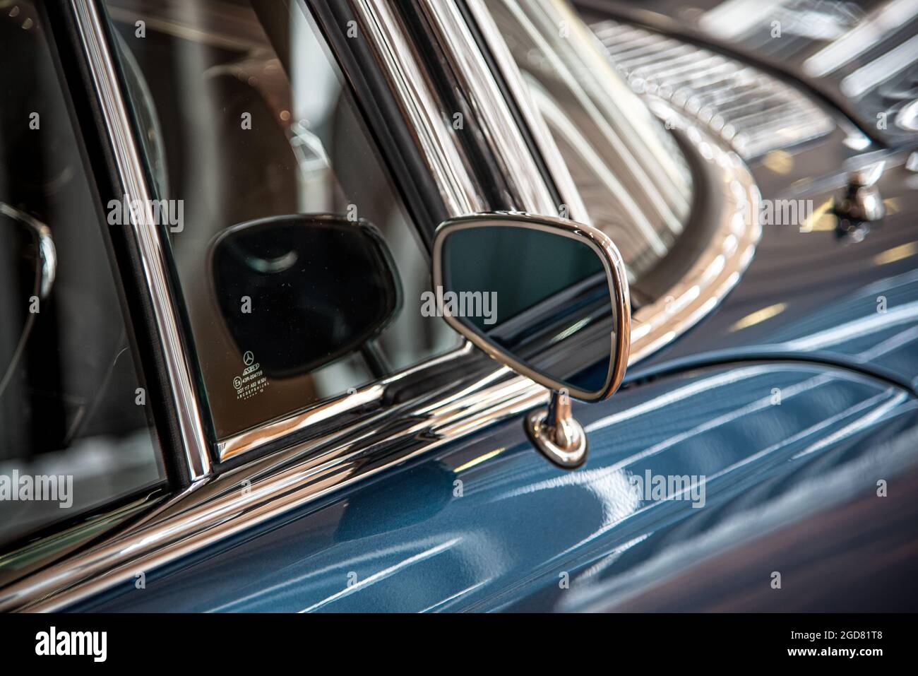 Side mirror of luxury classic car parked up in museum Stock Photo - Alamy
