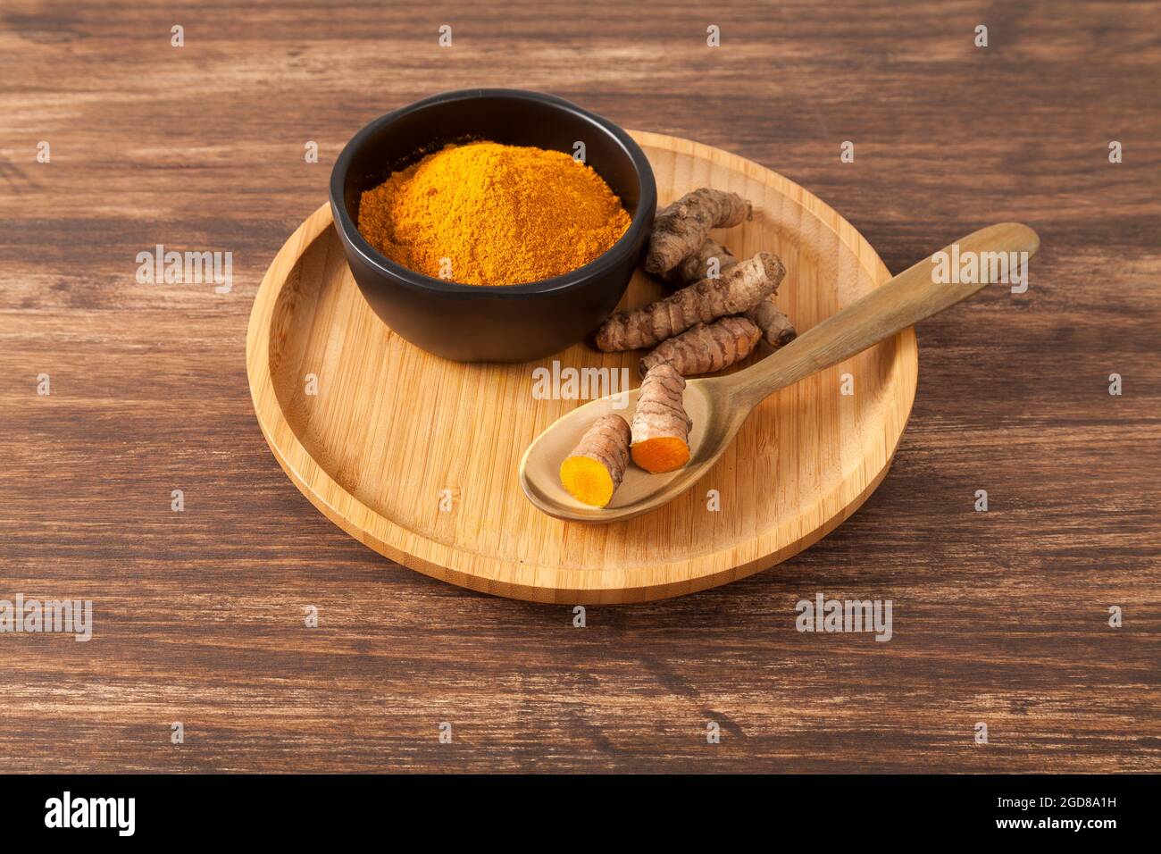 Fresh organic root and turmeric powder - Curcuma longa; Healthy Food ...