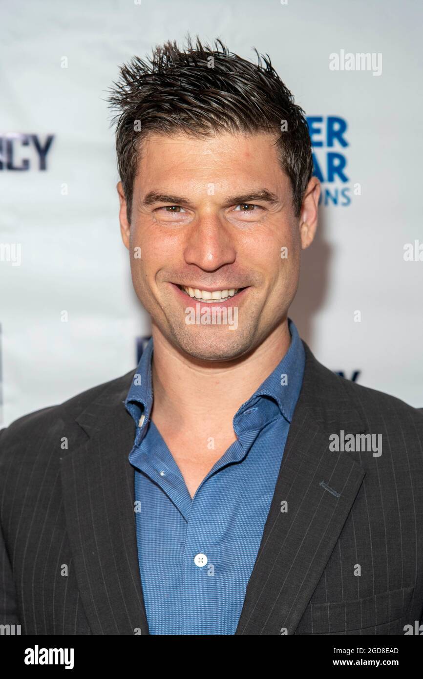 Final portrait premiere hi-res stock photography and images - Alamy