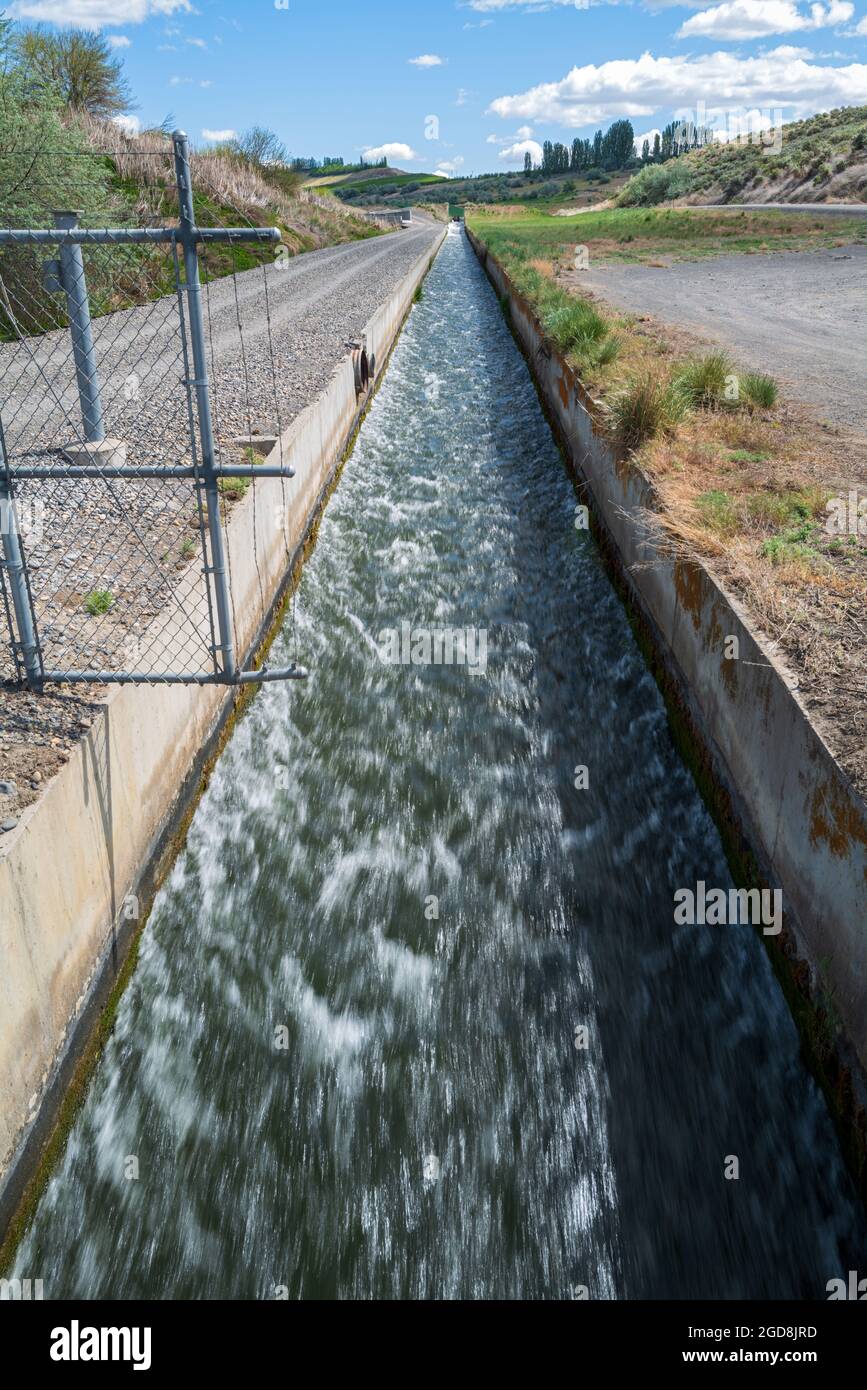 Water rushing through a canal at the Ringold Dam in Washington, USA ...
