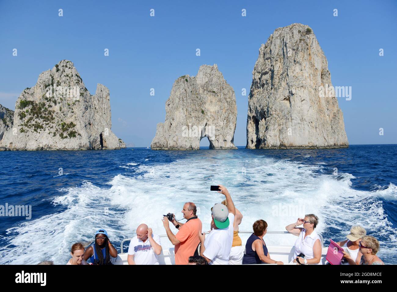 Capri arch hi-res stock photography and images - Alamy