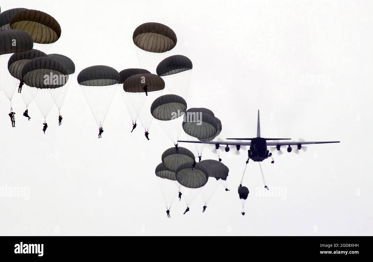 Entry exercise hi-res stock photography and images - Alamy