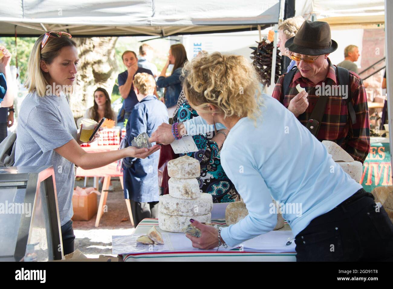 FRANCE, PYRENEES-ATLANTIQUES (64) PAYS BASQUE, VILLAGE OF ESPELETTE ...