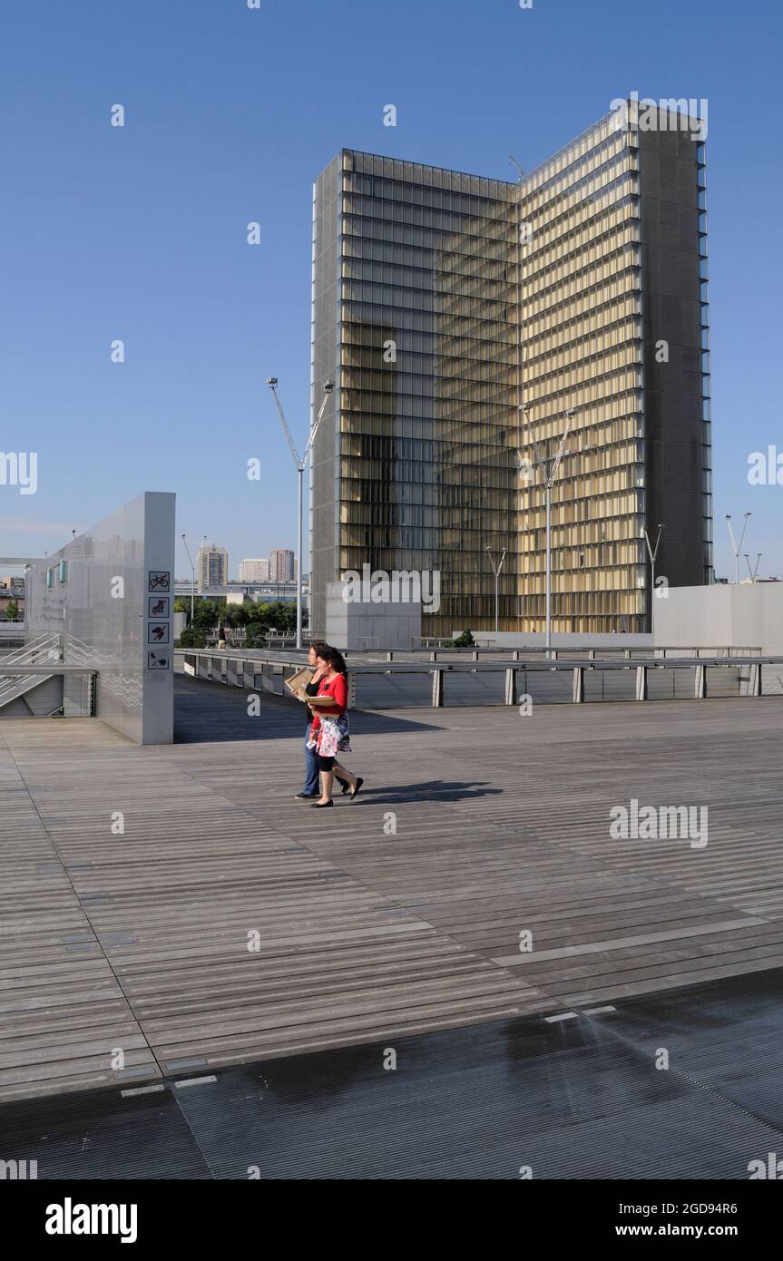 FRANCE, PARIS (75) 13TH DISTRICT, BNF, FRAN COIS MITTERRAND NATIONAL ...