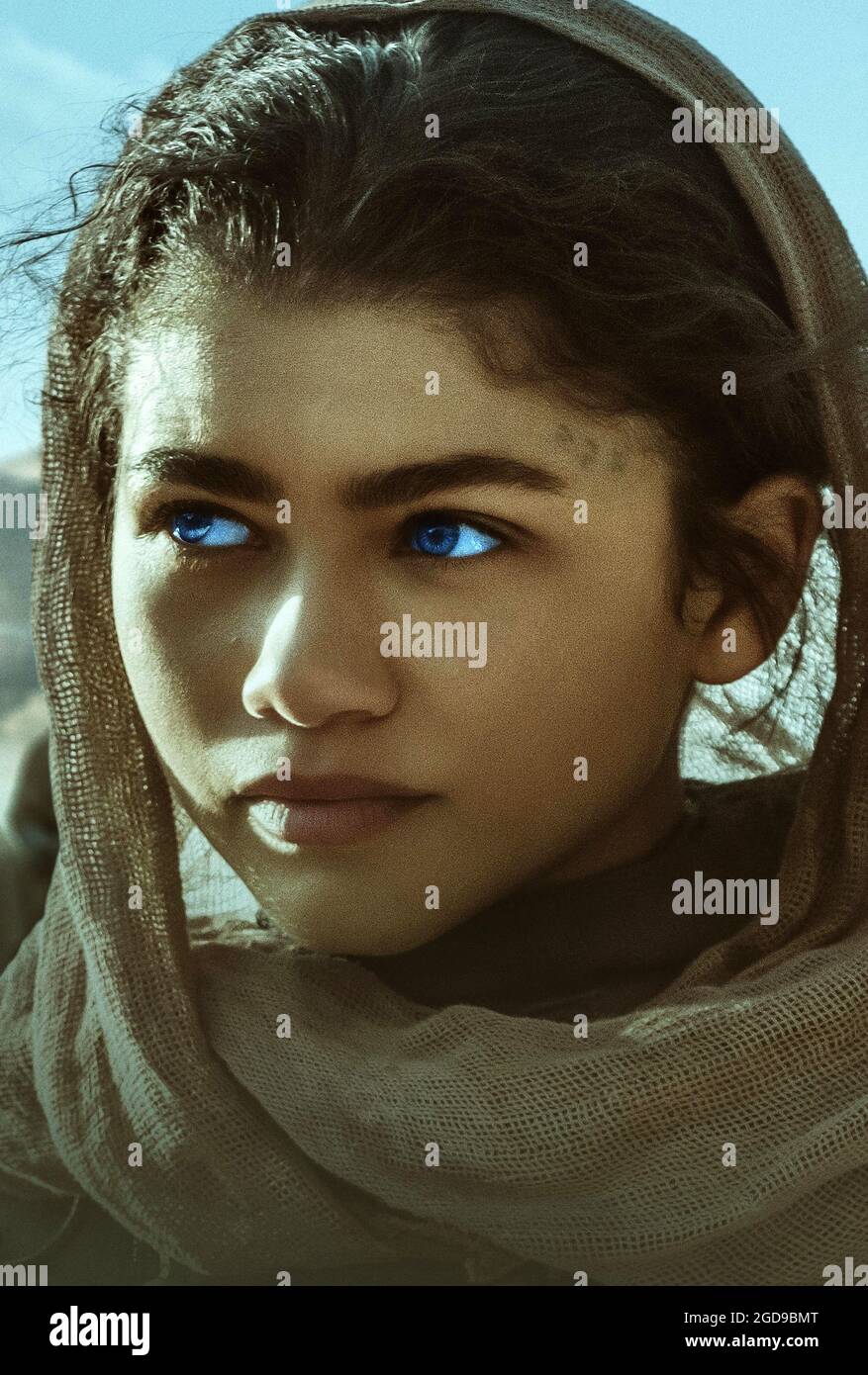ZENDAYA in DUNE (2021), directed by DENIS VILLENEUVE. Credit: Legendary ...