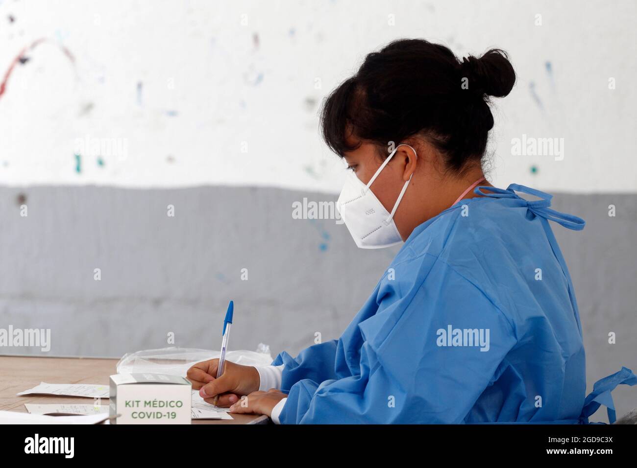Non Exclusive: MEXICO CITY, MEXICO - AUGUST 10: A Health worker ...