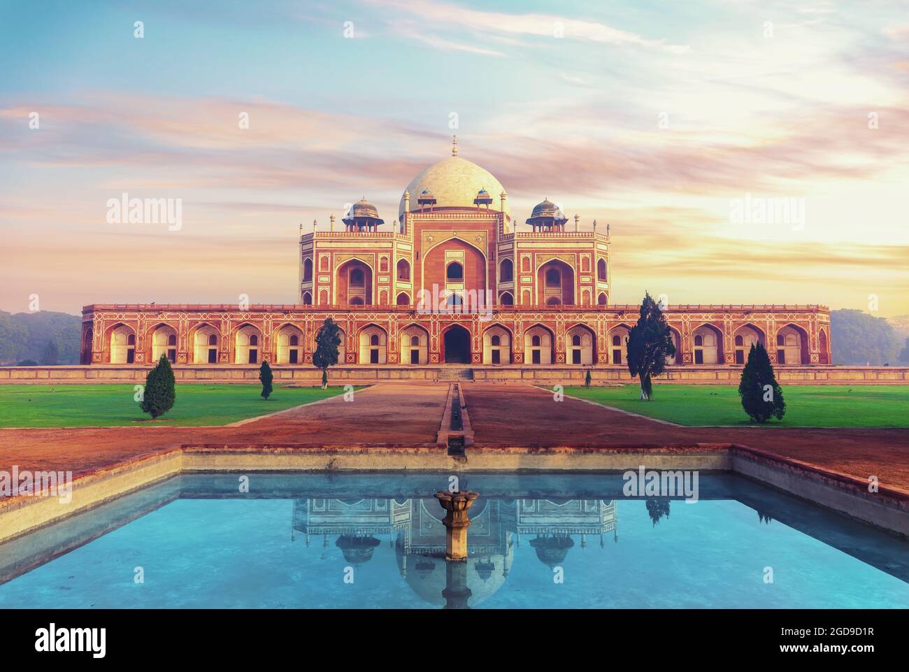 Humayun Tomb, beautiful UNESCO object, New Delhi, India Stock Photo - Alamy