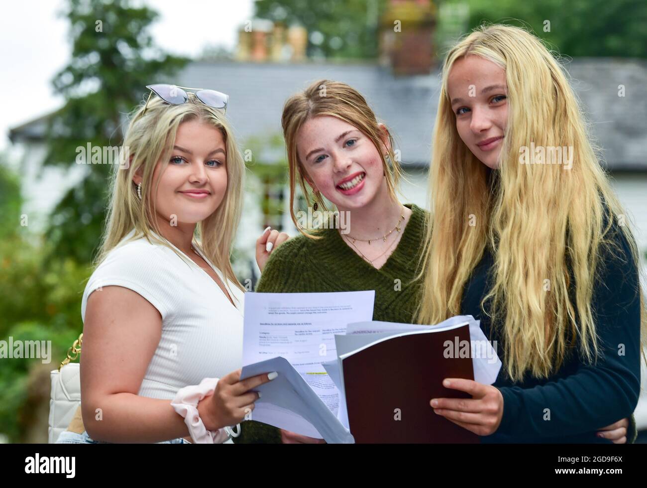 Gcse students 2021 hi-res stock photography and images - Alamy