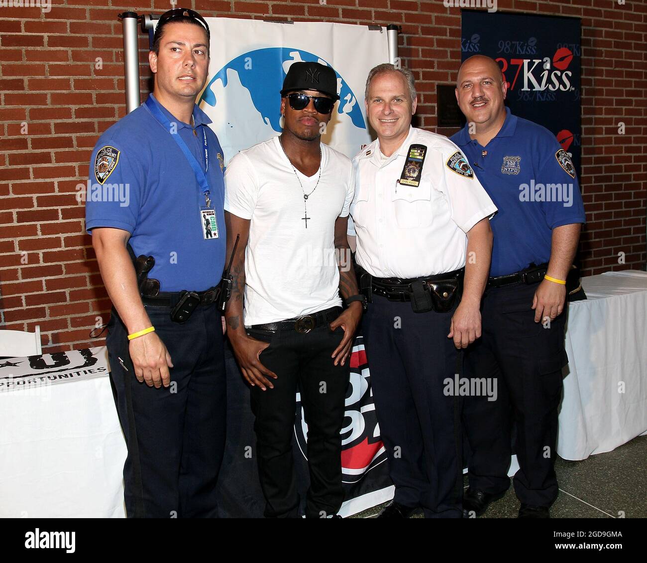 68tyh pct and nypd po hi-res stock photography and images - Alamy