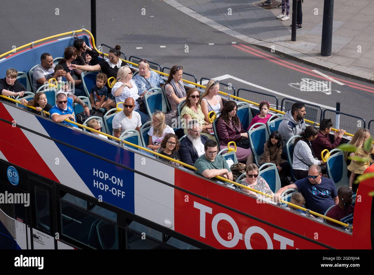 London bus top deck view hi-res stock photography and images - Alamy
