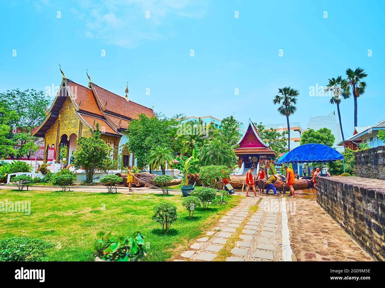 LAMPHUN, THAILAND - MAY 8, 2019: The novice Bhikkhu monks pull the ...
