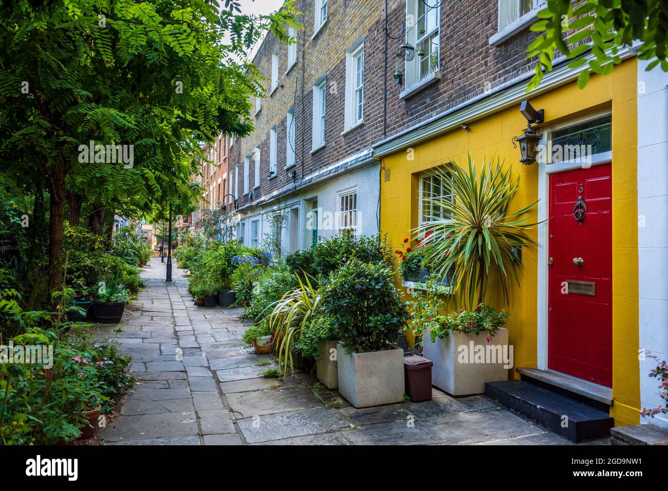 Colville Place Fitzrovia London. A paved court connecting Charlotte ...