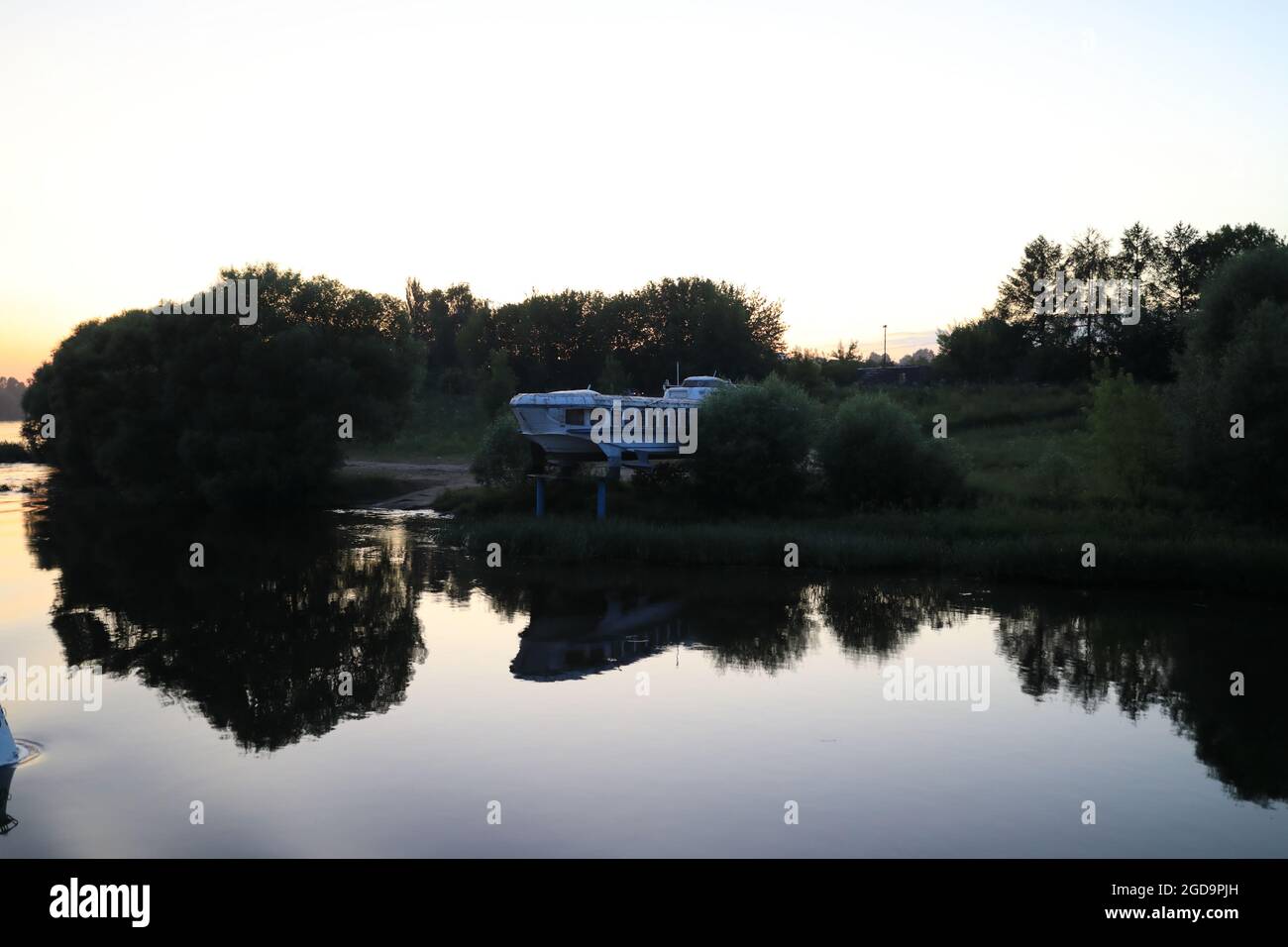 Landscape banks oka river hi-res stock photography and images - Alamy