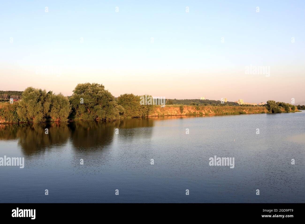 Riverbank oka hi-res stock photography and images - Alamy