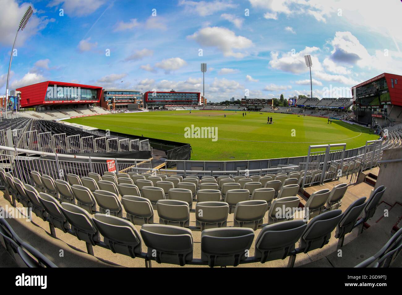 Old trafford cricket ground hi-res stock photography and images - Alamy