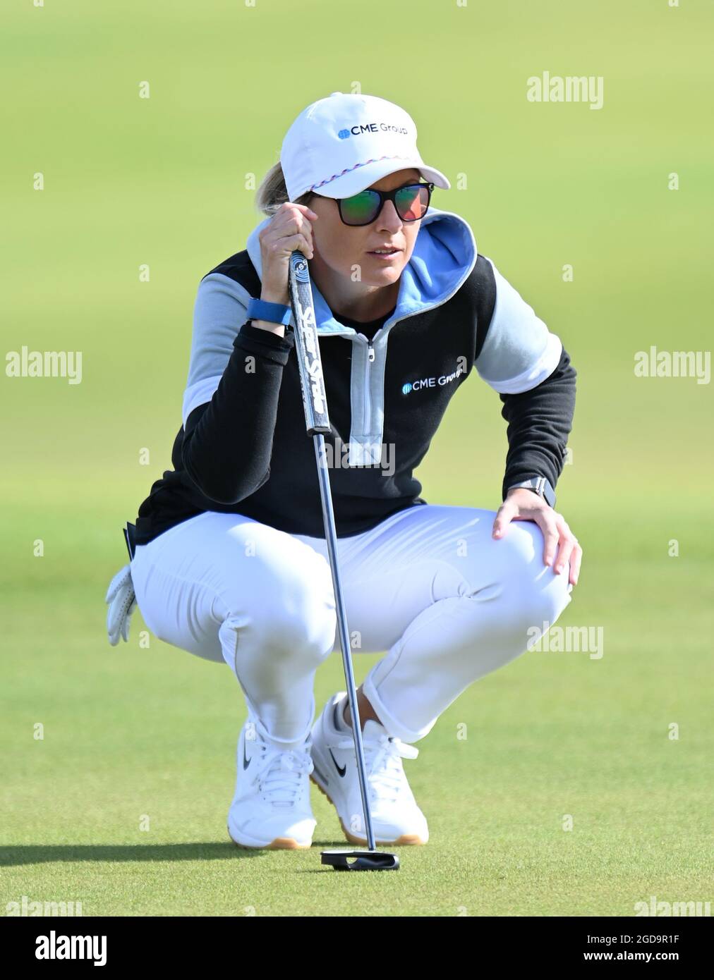 Sarah kemp hi-res stock photography and images - Alamy