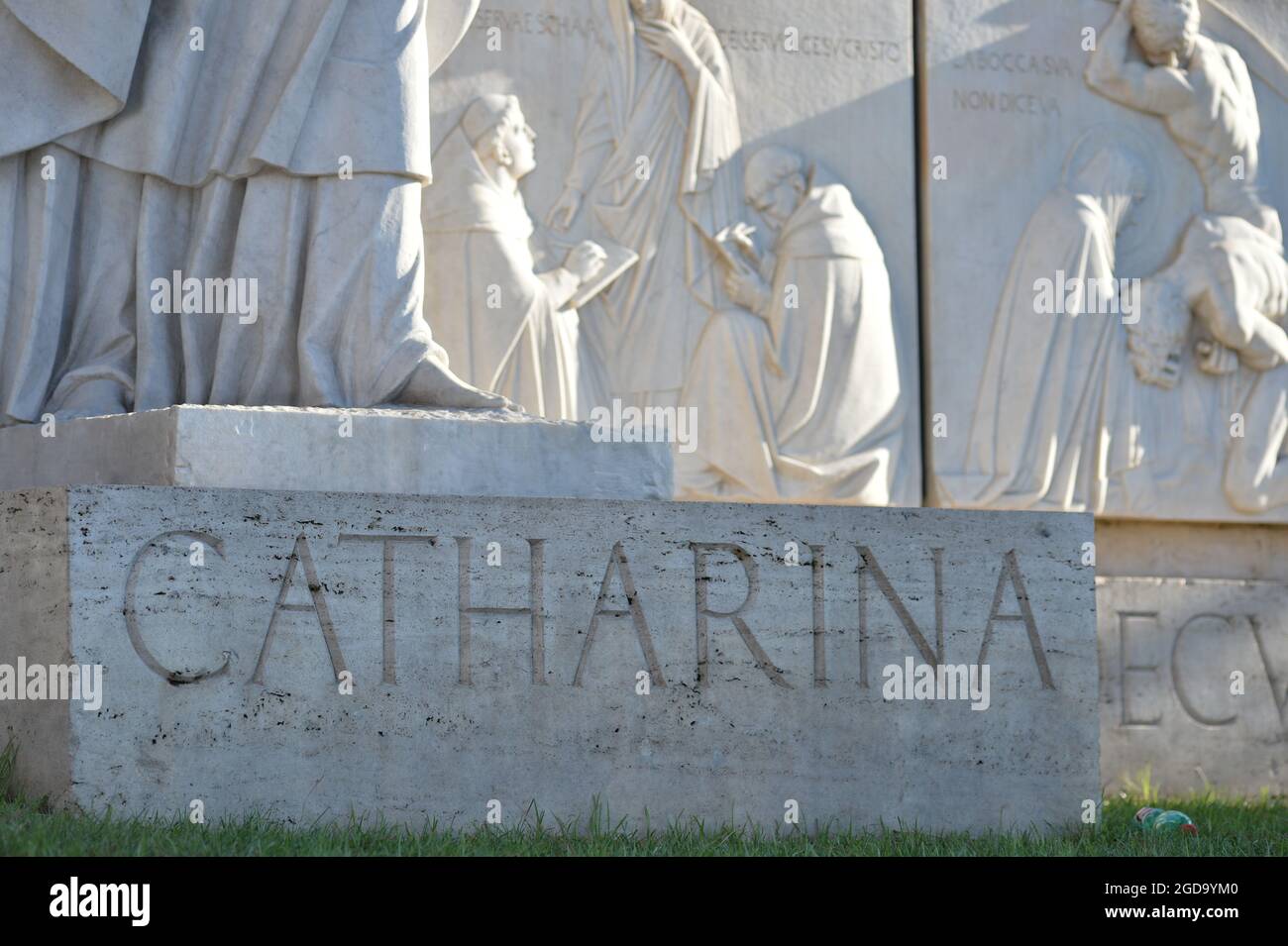 Cathrina Statue of a Saint Rome Italy Stock Photo - Alamy
