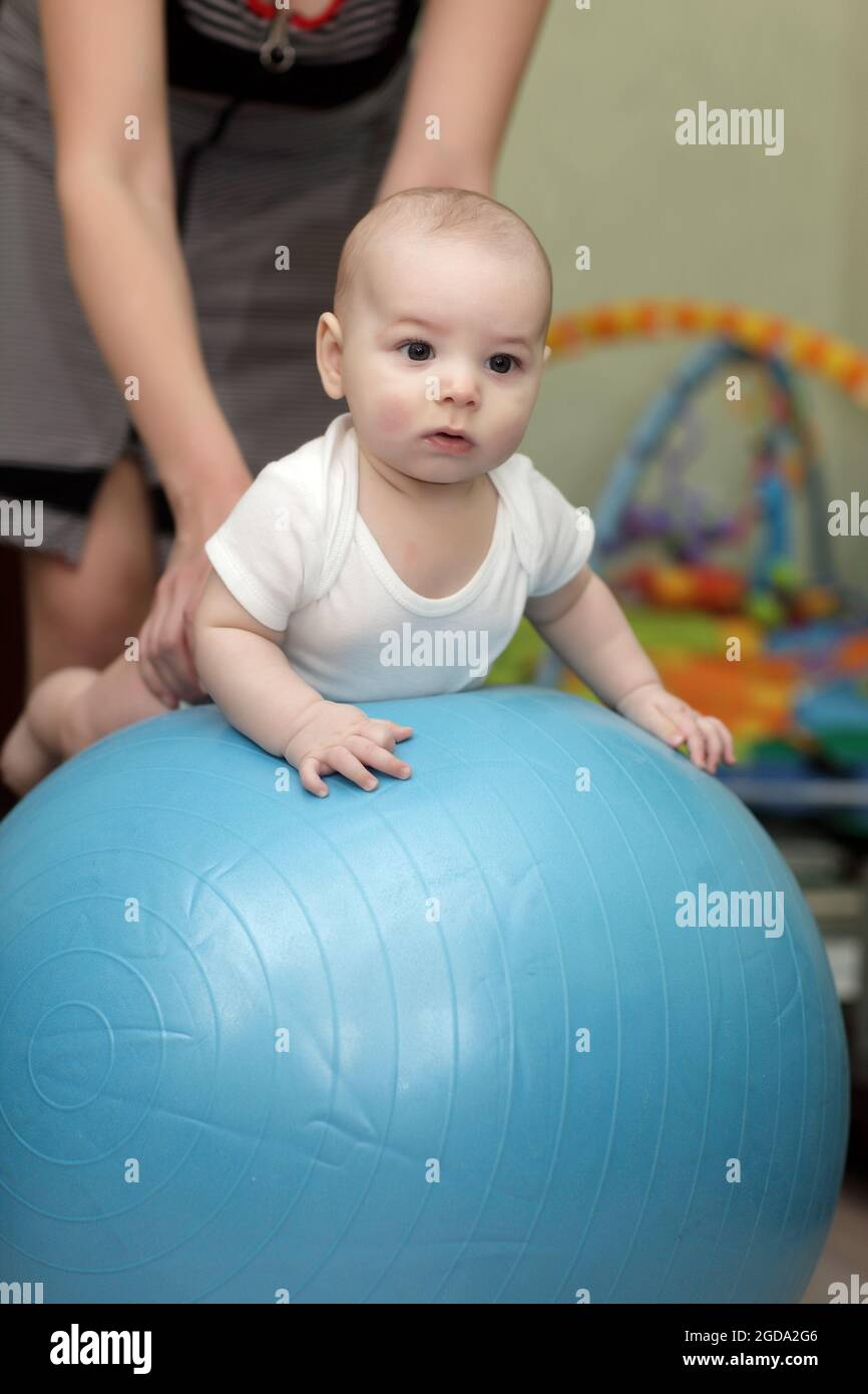 Russian child gymnastics hi-res stock photography and images - Alamy