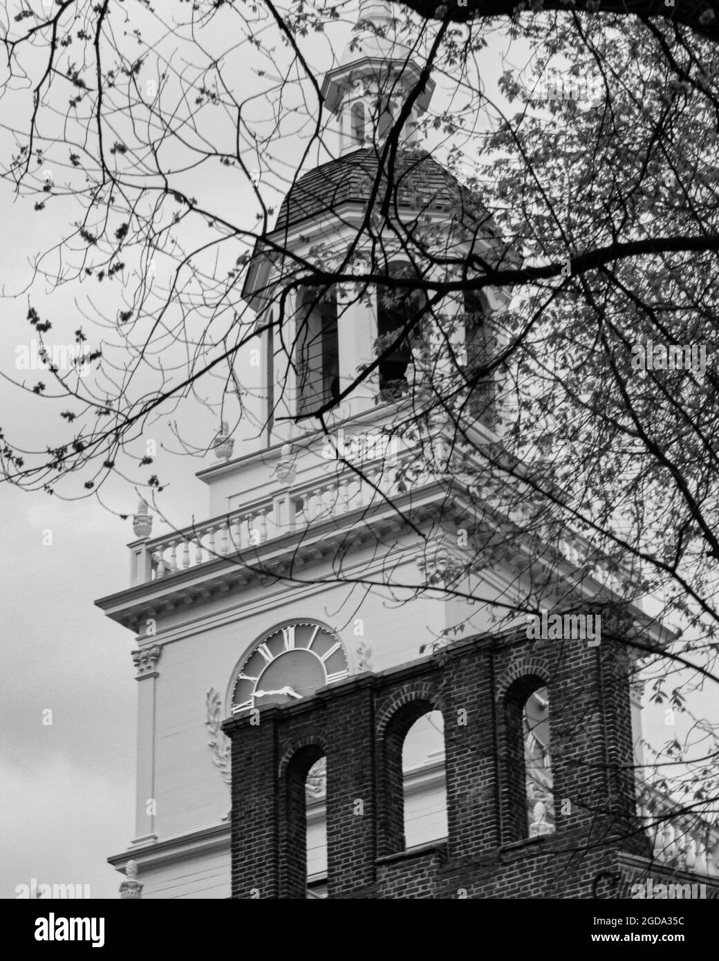 Independence Hall Tower (Black and White Stock Photo - Alamy