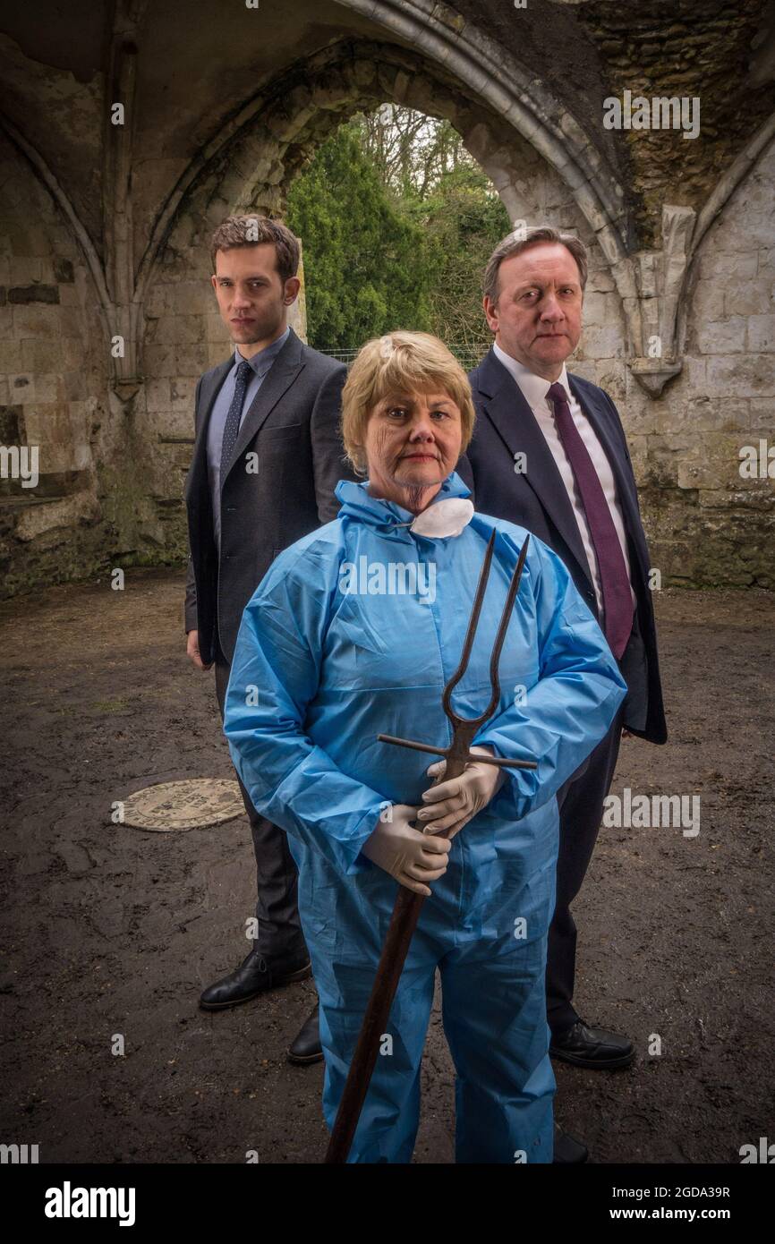 MIDSOMER MURDER XX Ep.1 The Ghost of Causton Abbey, Fleur Perkins, the ...