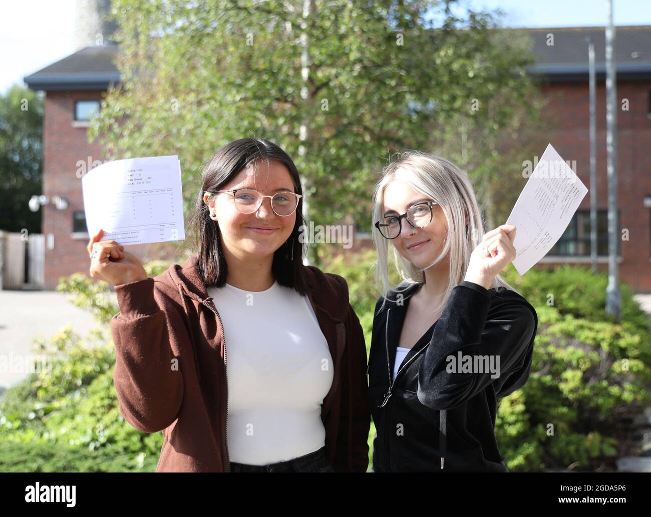 Aleigha Nelson (left) and Atlanta Greer open their GCSE results at ...