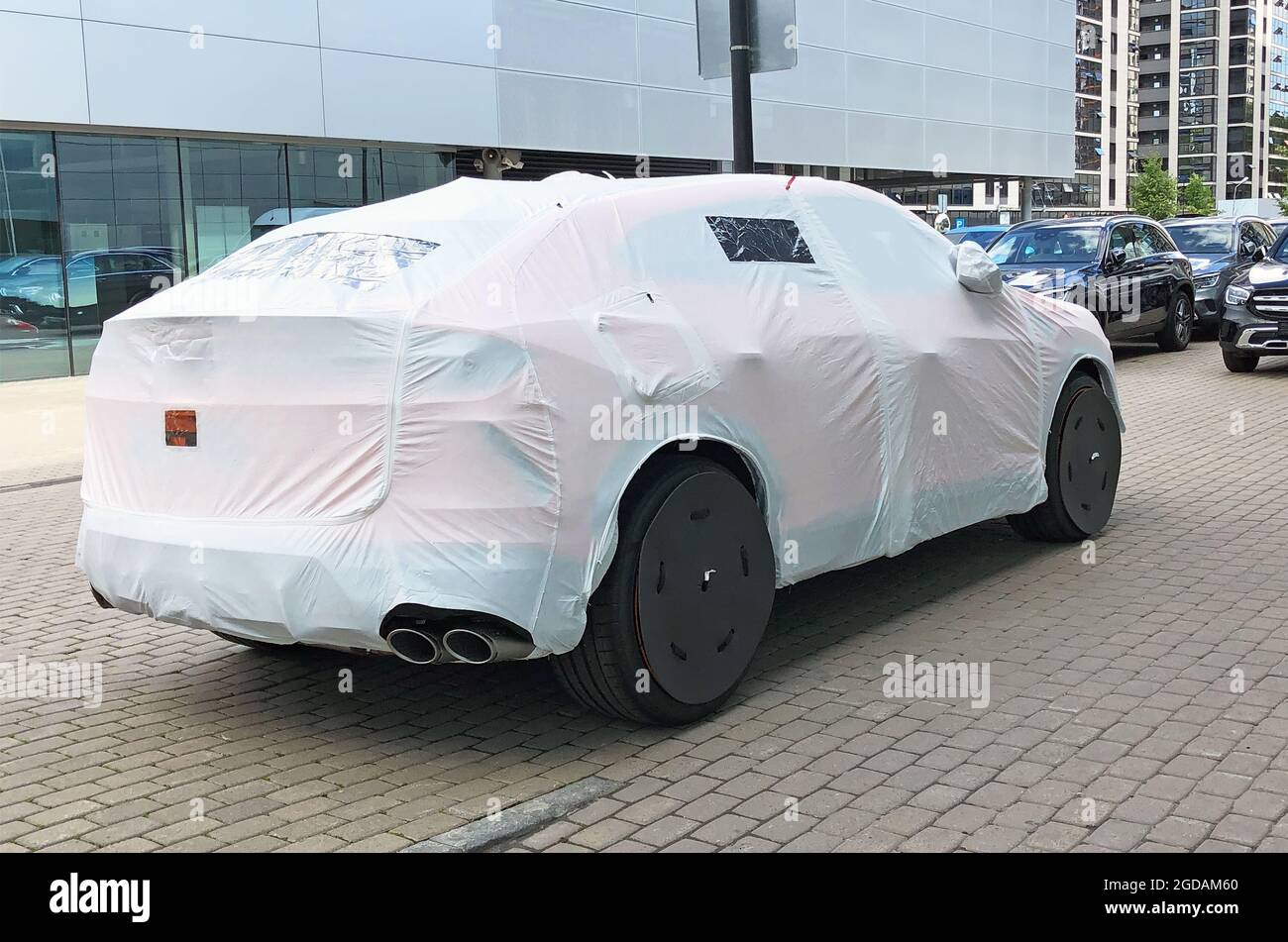 Car cover sheet hi-res stock photography and images - Alamy
