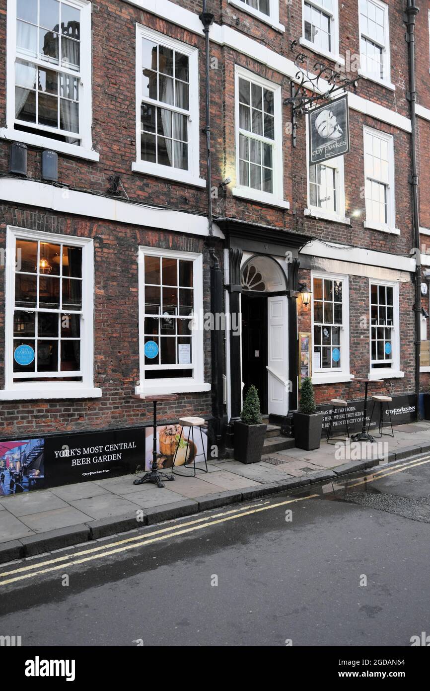 Guy Fawkes Inn at High Petergate In The City Of York Yorkshire England ...