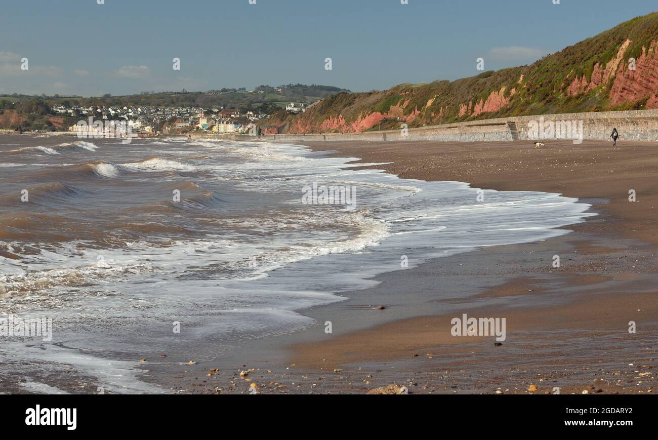 Waves breaking on the beach at Dawlish, South Devon Stock Photo - Alamy