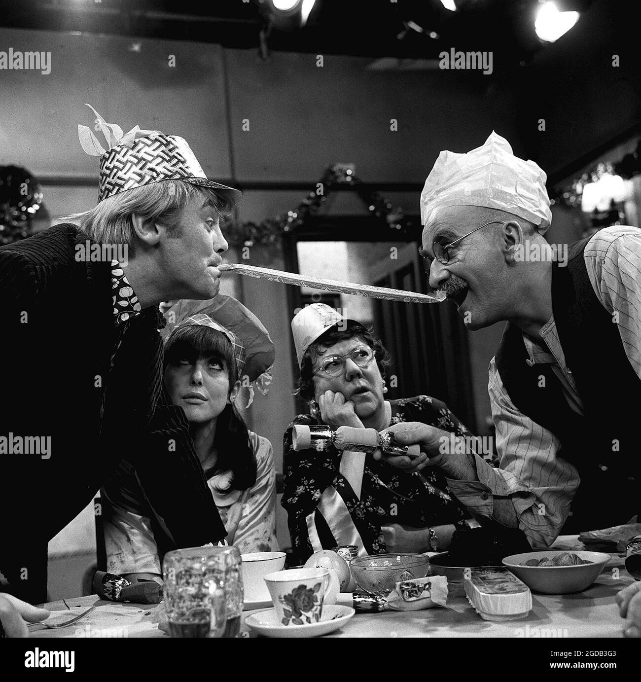 Warren mitchell till death do us part hi-res stock photography and ...