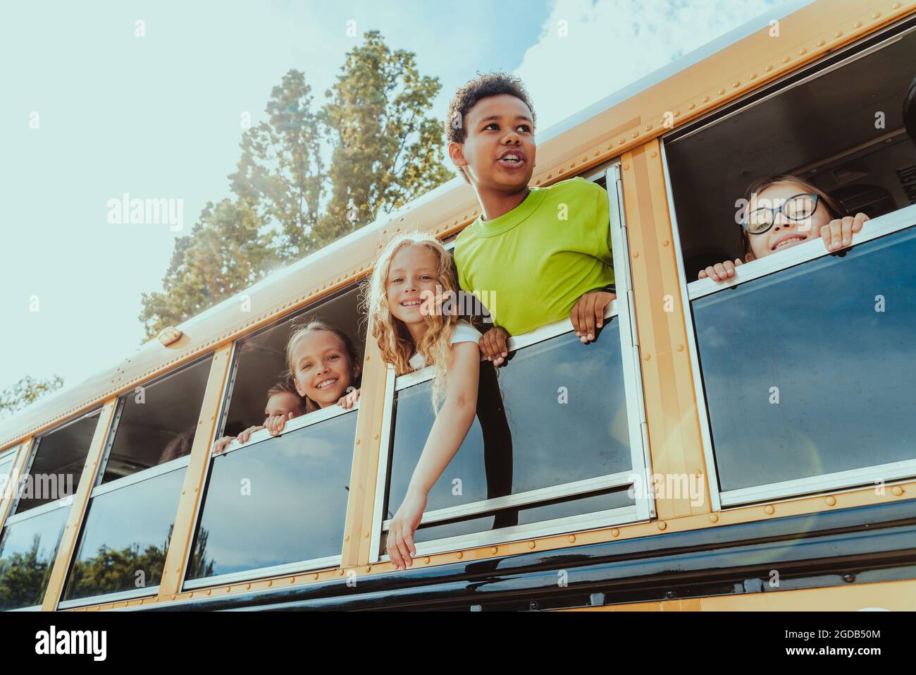 Teen school bus usa hi-res stock photography and images - Alamy
