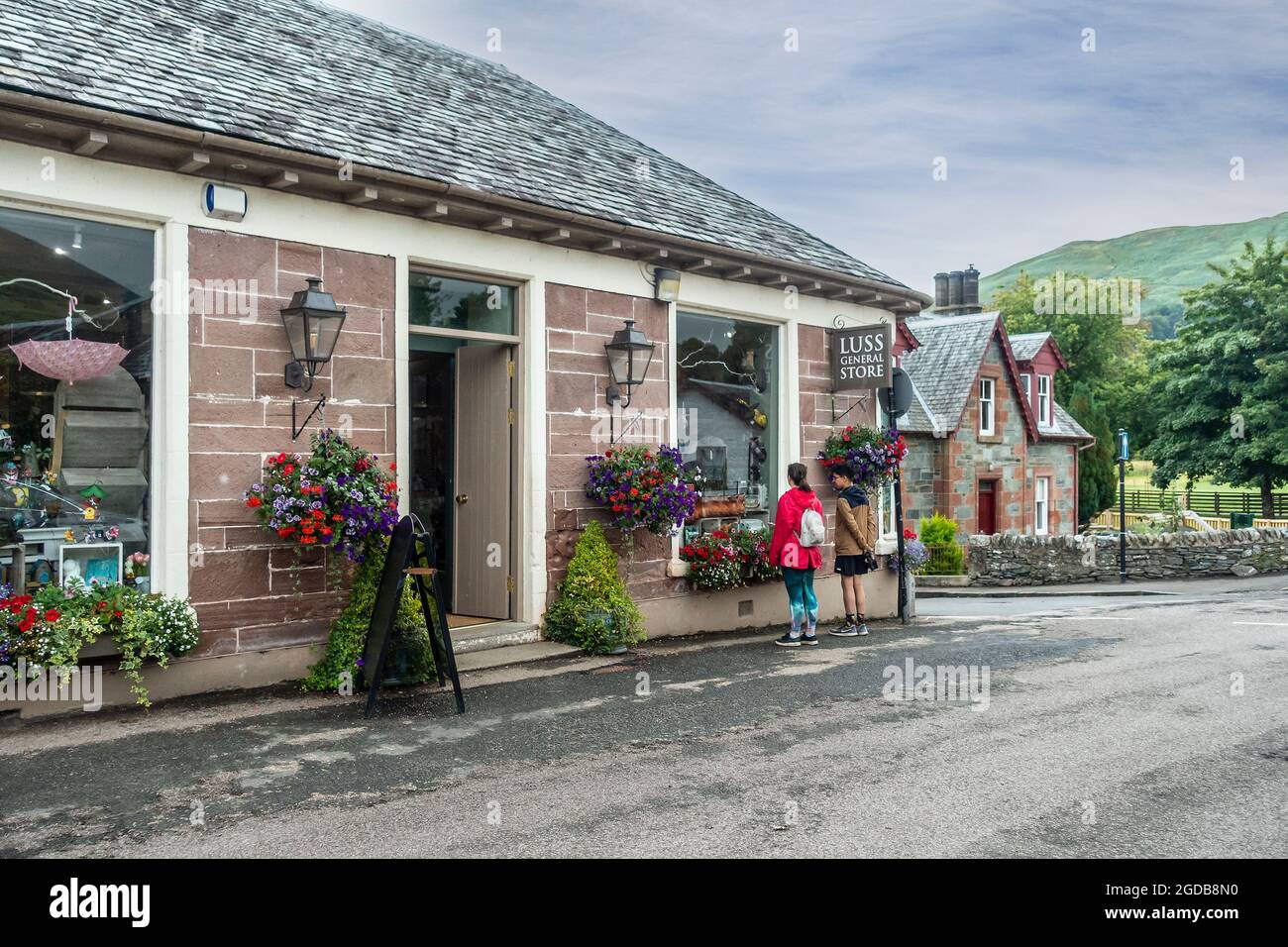 Luss village scotland hi-res stock photography and images - Alamy