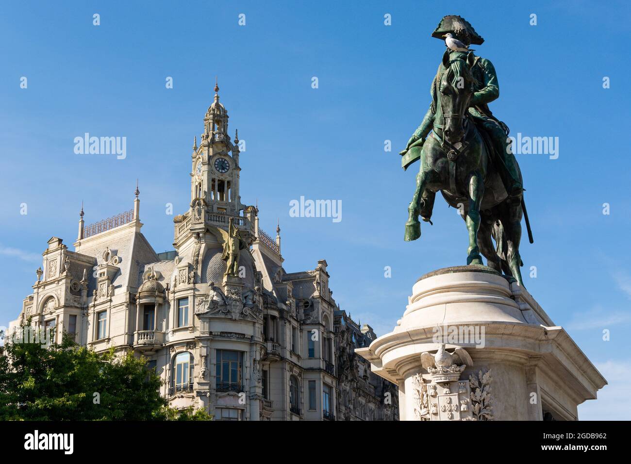 PORTO, PORTUGAL - Dec 02, 2020: A man riding a horse with a seagull ...