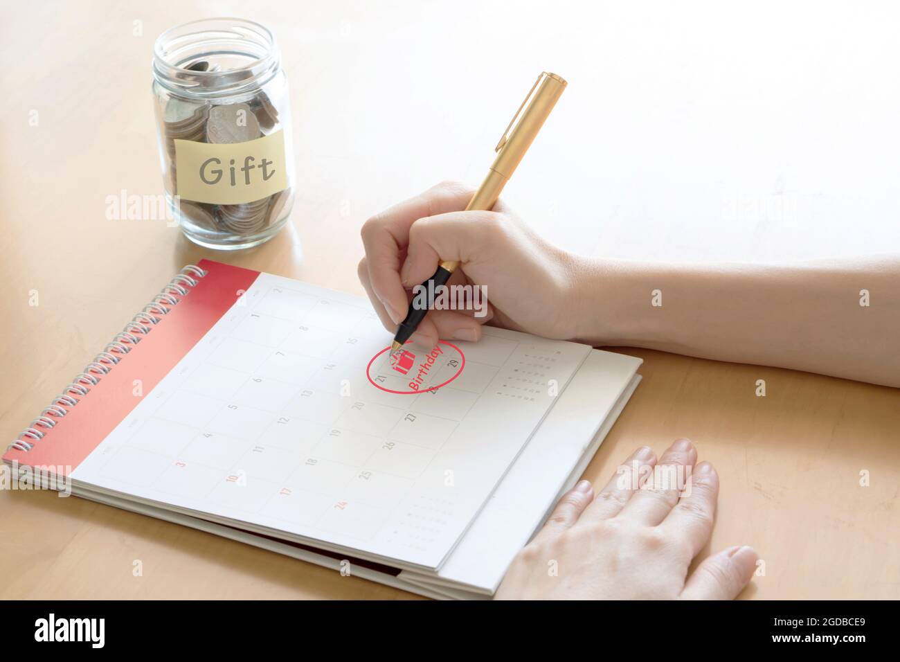 Hand writing in calendar plan concept Stock Photo - Alamy
