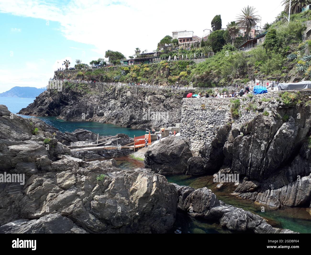 Italian national park at the seashore of Manarola Stock Photo - Alamy