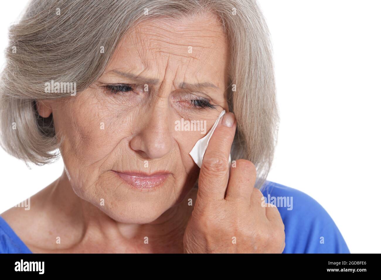 Old lady crying hi-res stock photography and images - Alamy