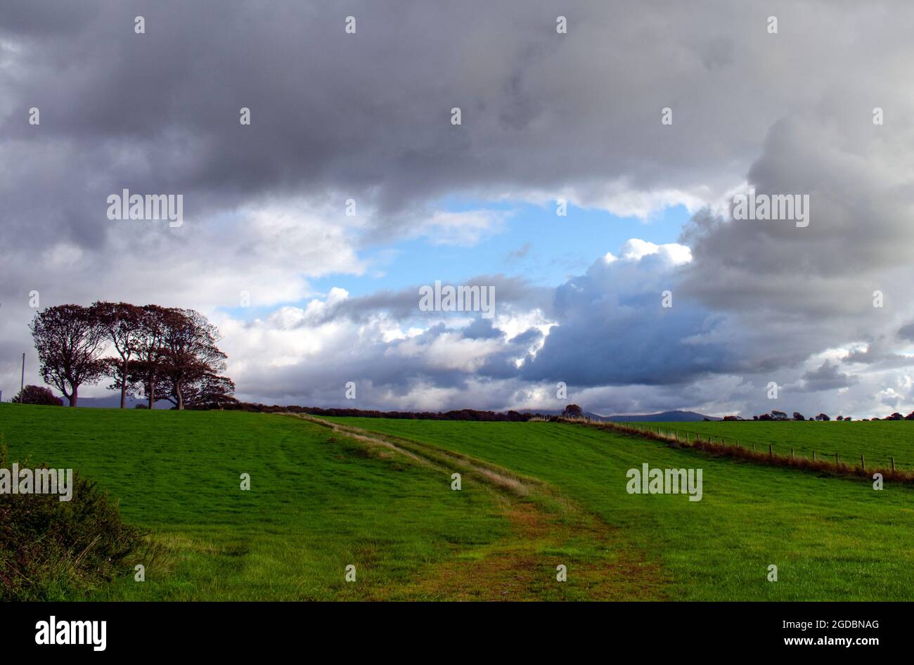 Brooding dark skies hi-res stock photography and images - Alamy