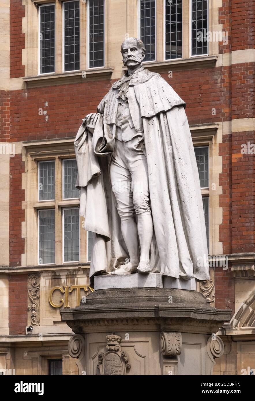Charles Henry Wilson statue, Hull UK- liberal MP for Hull for 30 years ...